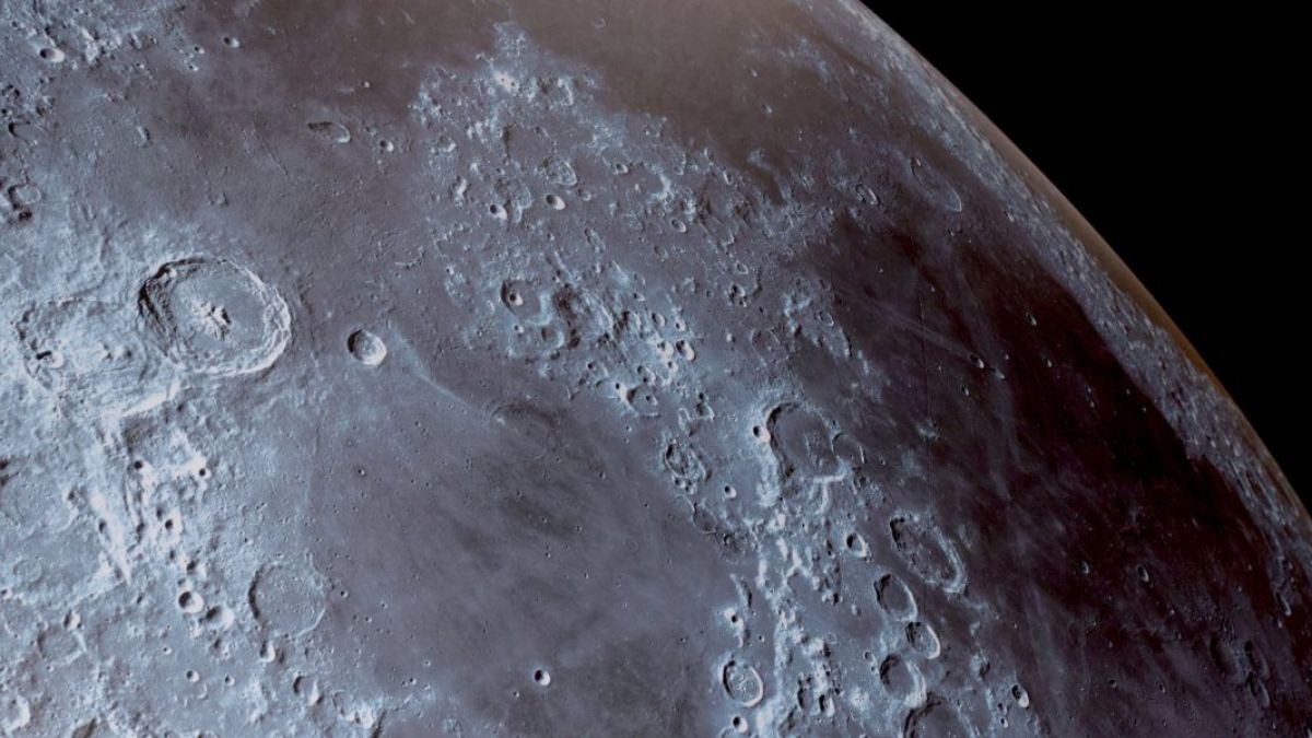 TV8.md - /VIDEO/ Meteorii lovesc Luna? Un astronom surprinde posibile ...