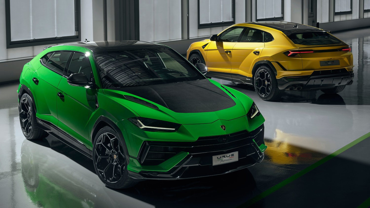 TV8.md - Premieră la Pebble Beach: Noul Lamborghini Urus Performante