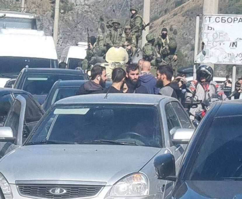 TV8.md - /FOTO/ Rusia deschide un birou de înrolare la frontiera cu ...