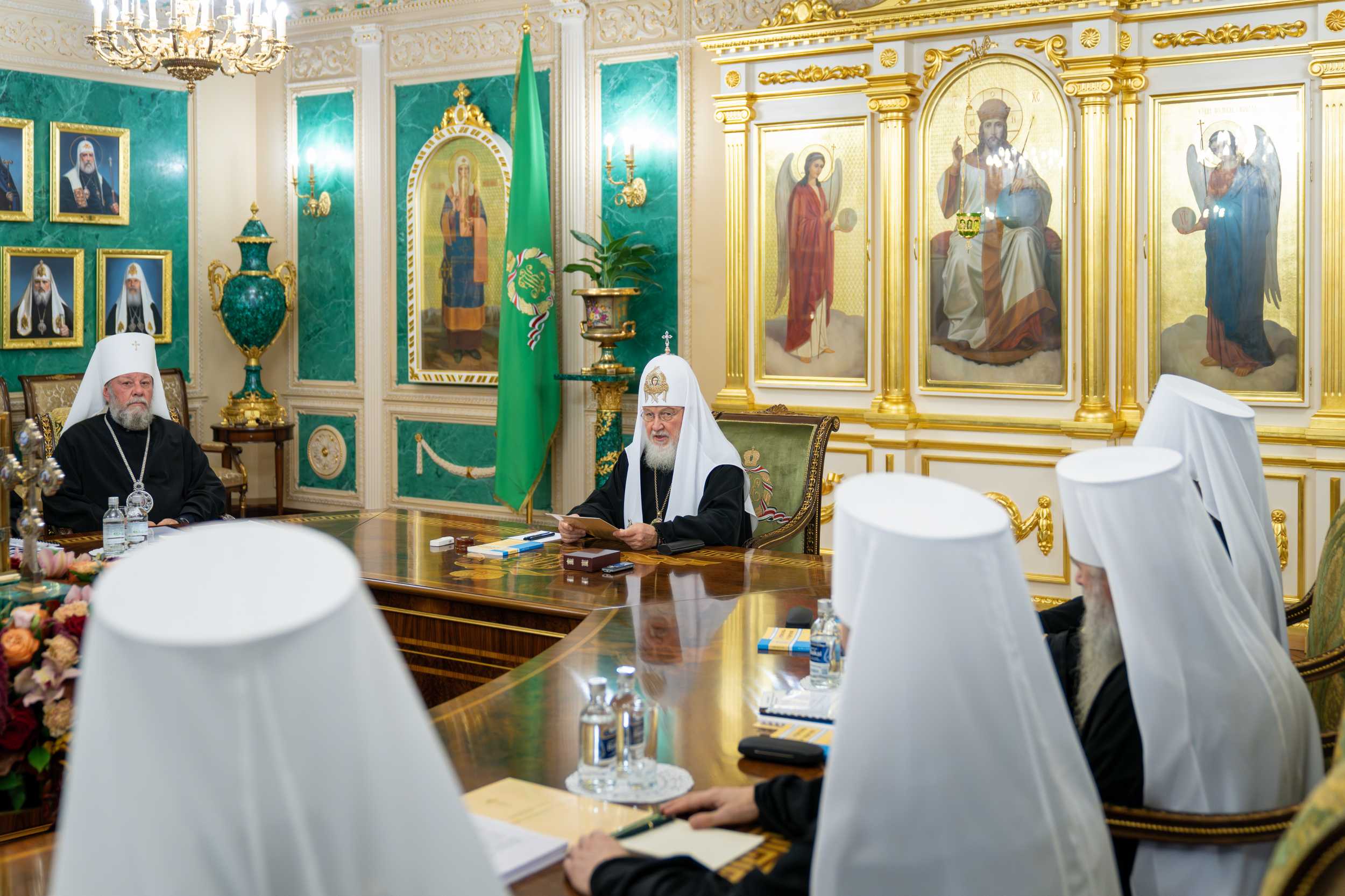 TV8.md - Mitropolitul Vladimir a plecat la Moscova. A participat la ședința Sinodului Bisericii ...