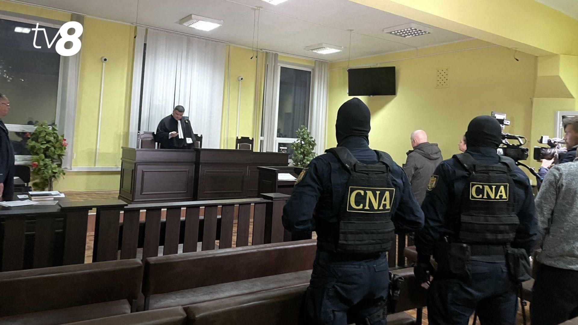 TV8.md - 30 de zile în penitenciar pentru judecătoarea Valentina Garabagiu. Mihai Diaconu ...