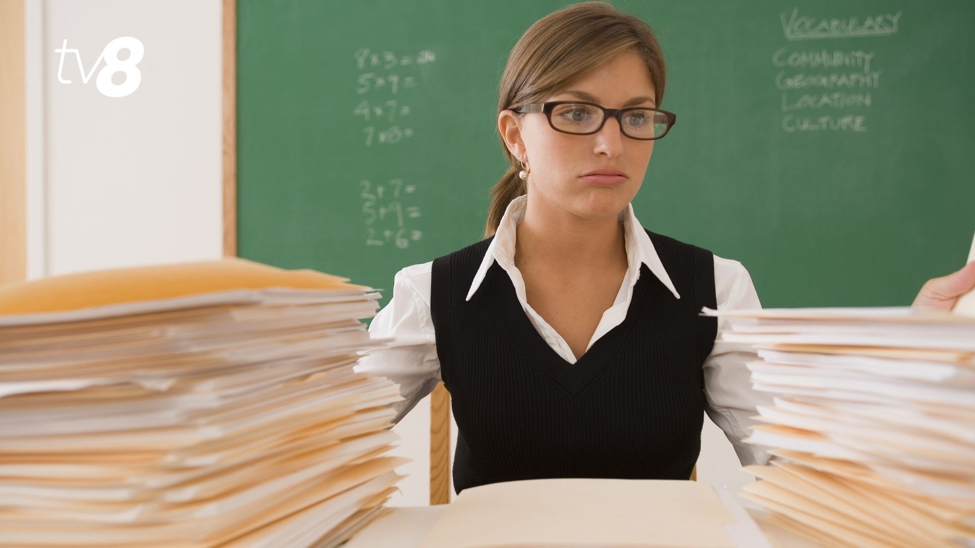 TV8.md - Gata cu „businessul” de proiecte didactice! Profesorii nu vor mai pierde timp și nervi ...