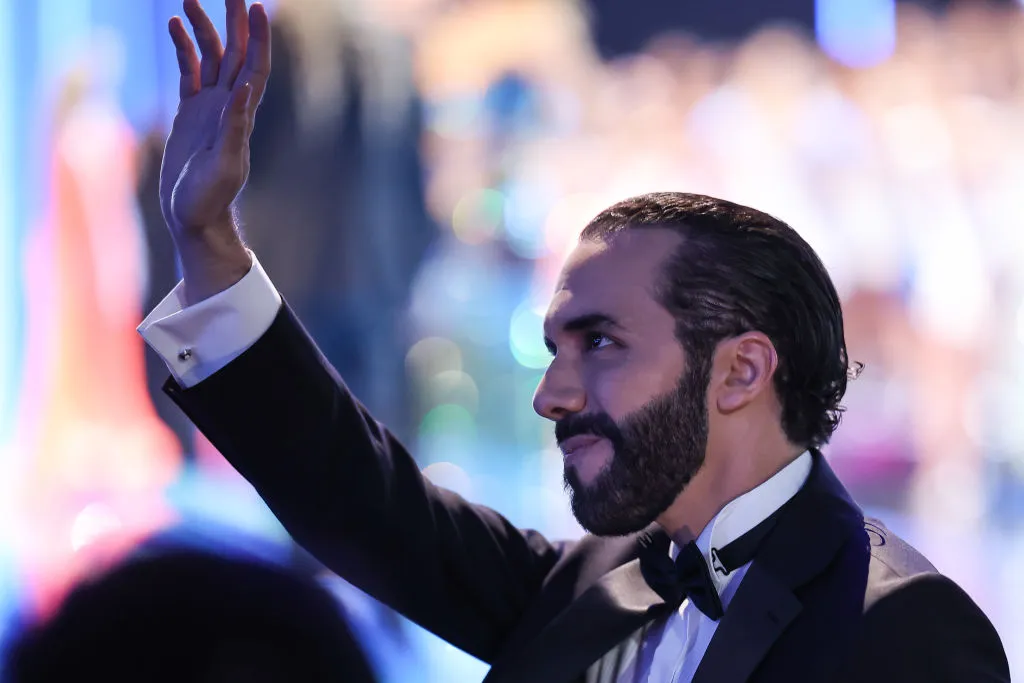 TV8.md - El Salvador: Nayib Bukele - „cel mai cool dictator din lume ...