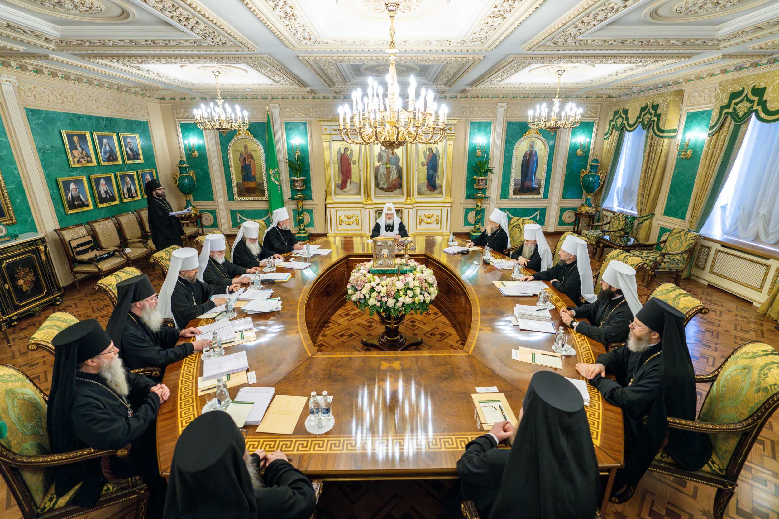 TV8.md - Patriarhia rusă intervine între Mitropolia Moldovei și cea a ...