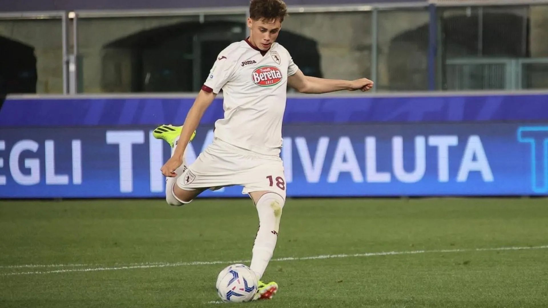 TV8.md - /VIDEO/ Debut cu dreptul în Serie A: Sergiu Perciun a jucat ...