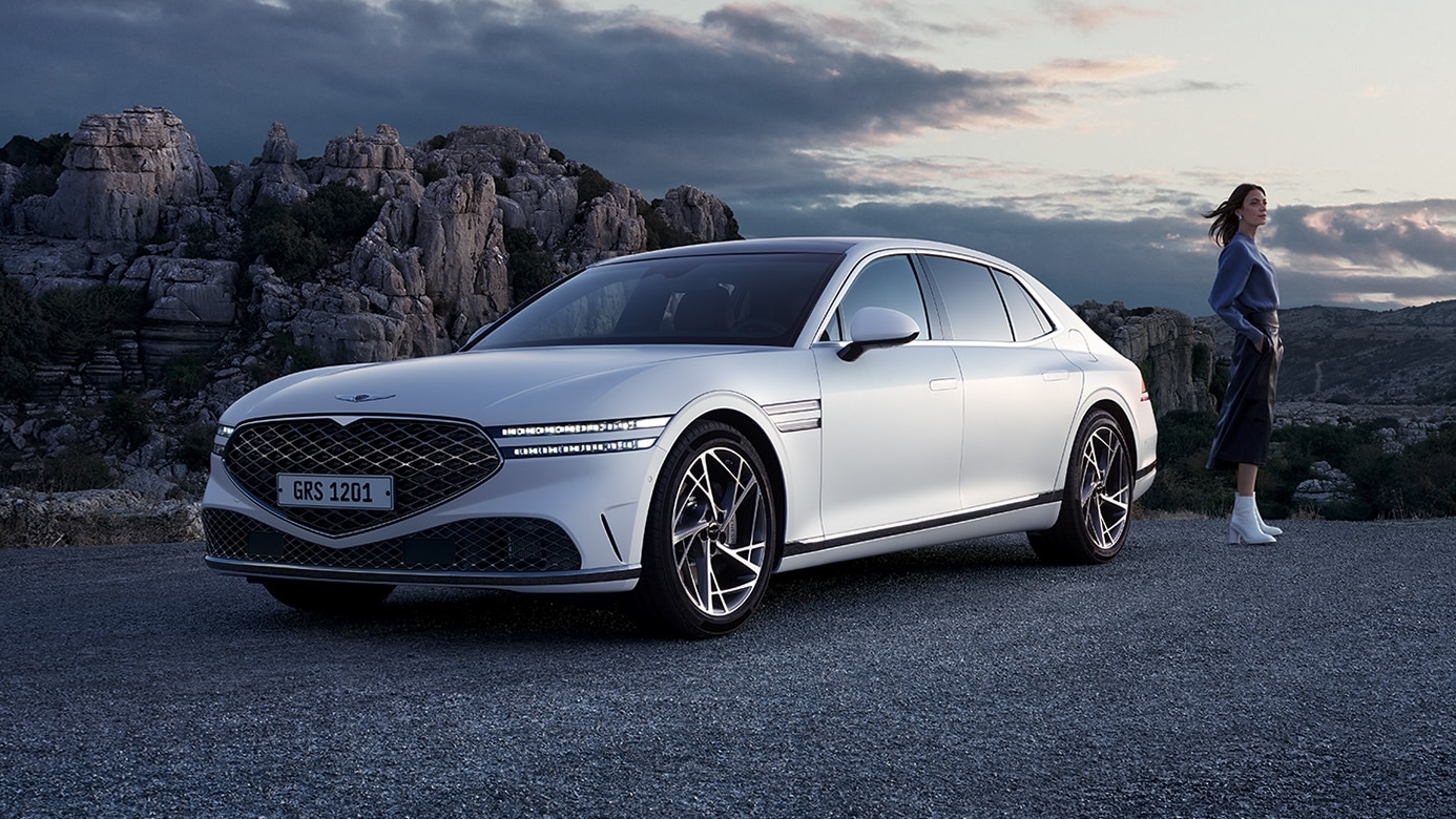 TV8.md - Premieră mondială: Noul Genesis G90 – concurent pentru S-Class, Seria 7 şi A8